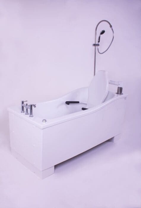 Assited compact power bath with lift - Accessibe Bathing