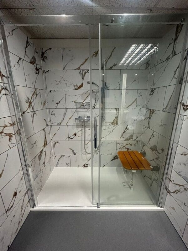 Shower Screens - Larenco - Accessable Bathing Soluitons